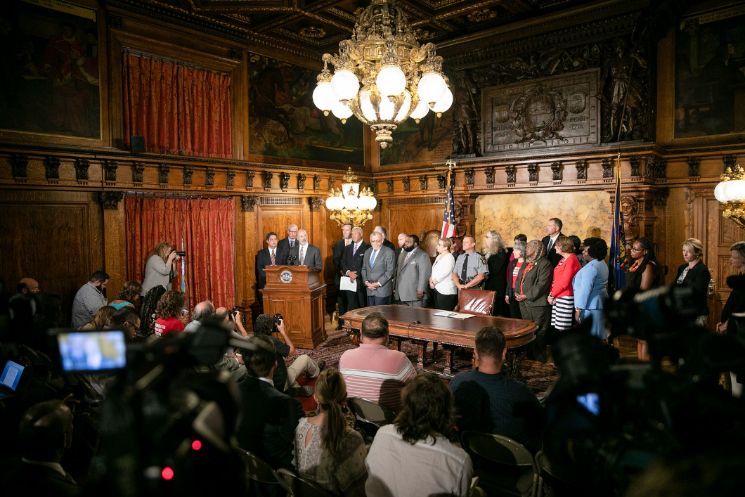 Gov. Wolf Signs Executive Order On Gun Violence - NewtownPANow.com